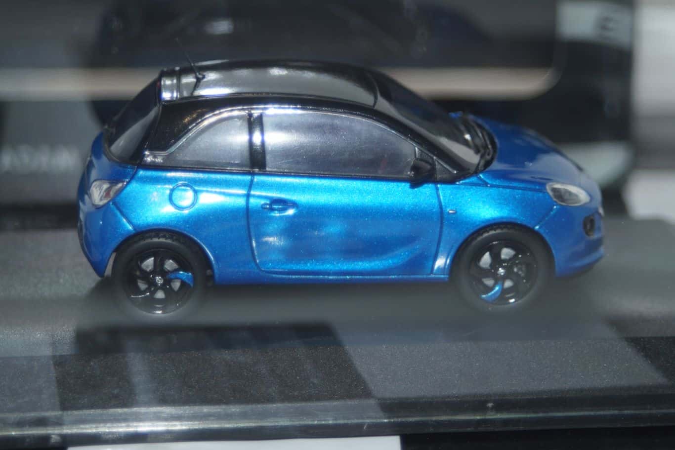 I Scale Opel Adam Blue 1:43 OC10927