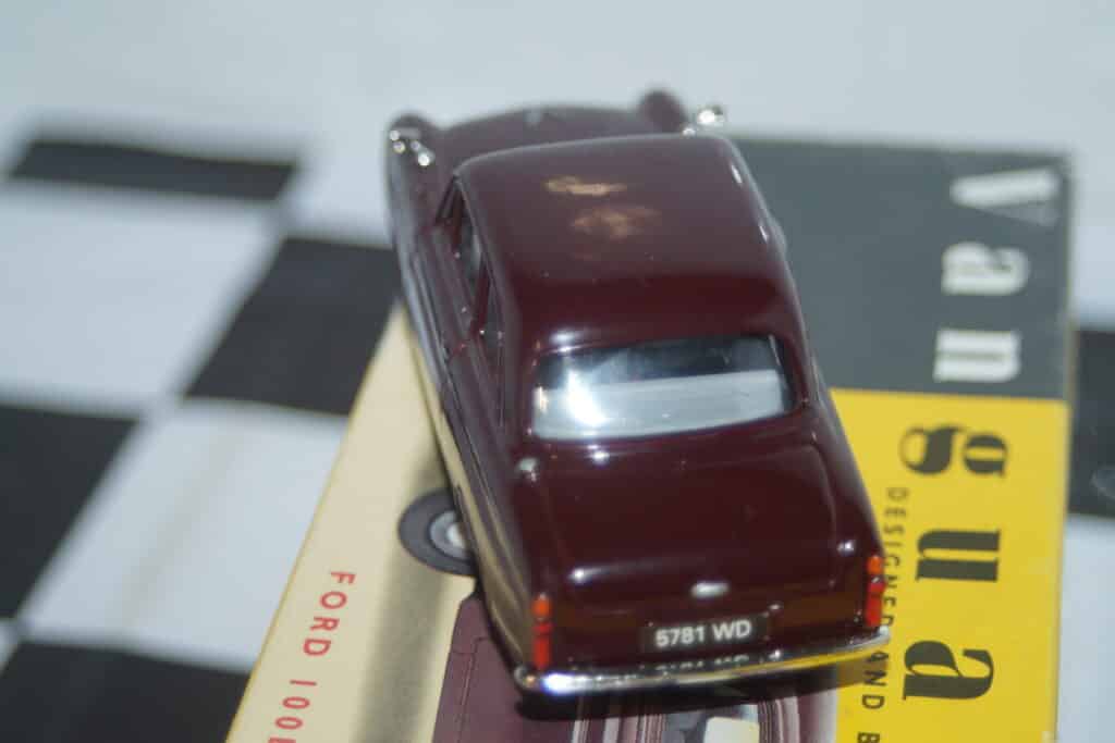 Ford 100e 2 door saloon Maroon VA21004 Vanguards 1/43 Diecast