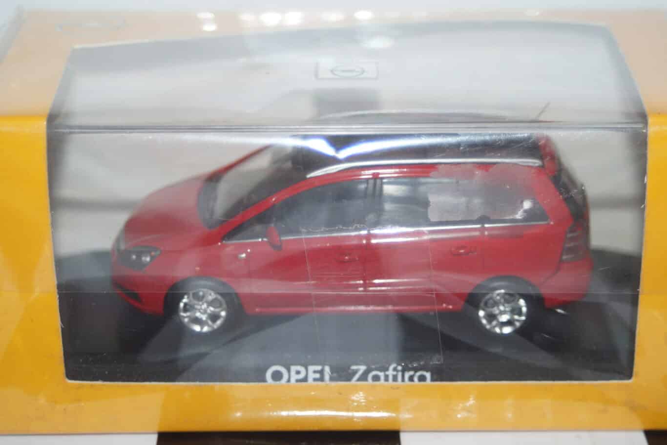 Minichamps Opel Zafira red 1#91631741799107 in 1/43rd