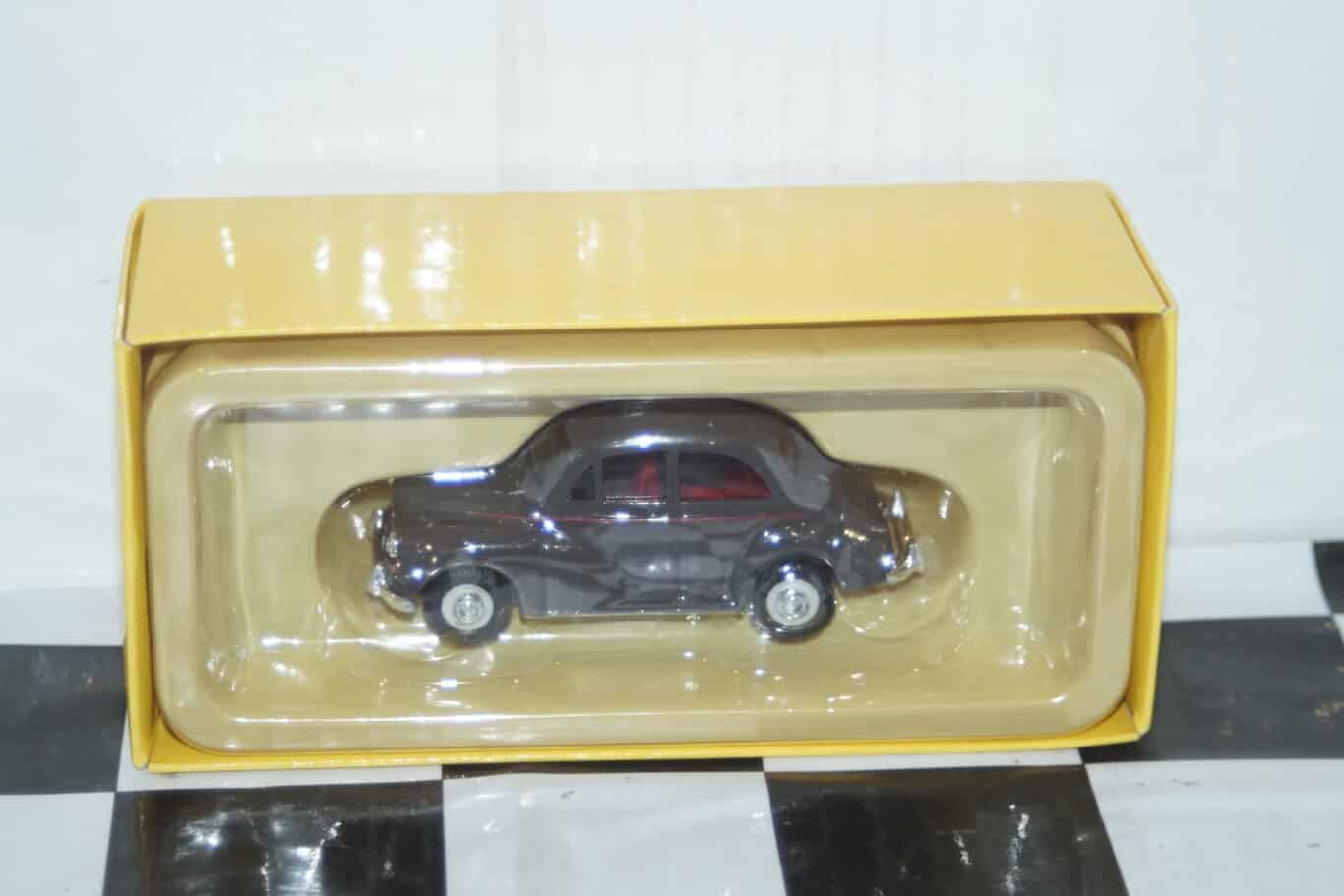 Morris Minor 10000 rose taupe 60th anniversary model
