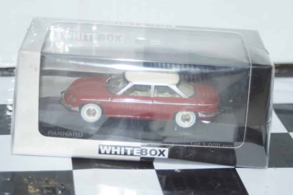 Whitebox Panhard 24 BT 1964 Diecast 1/43 scale WB112